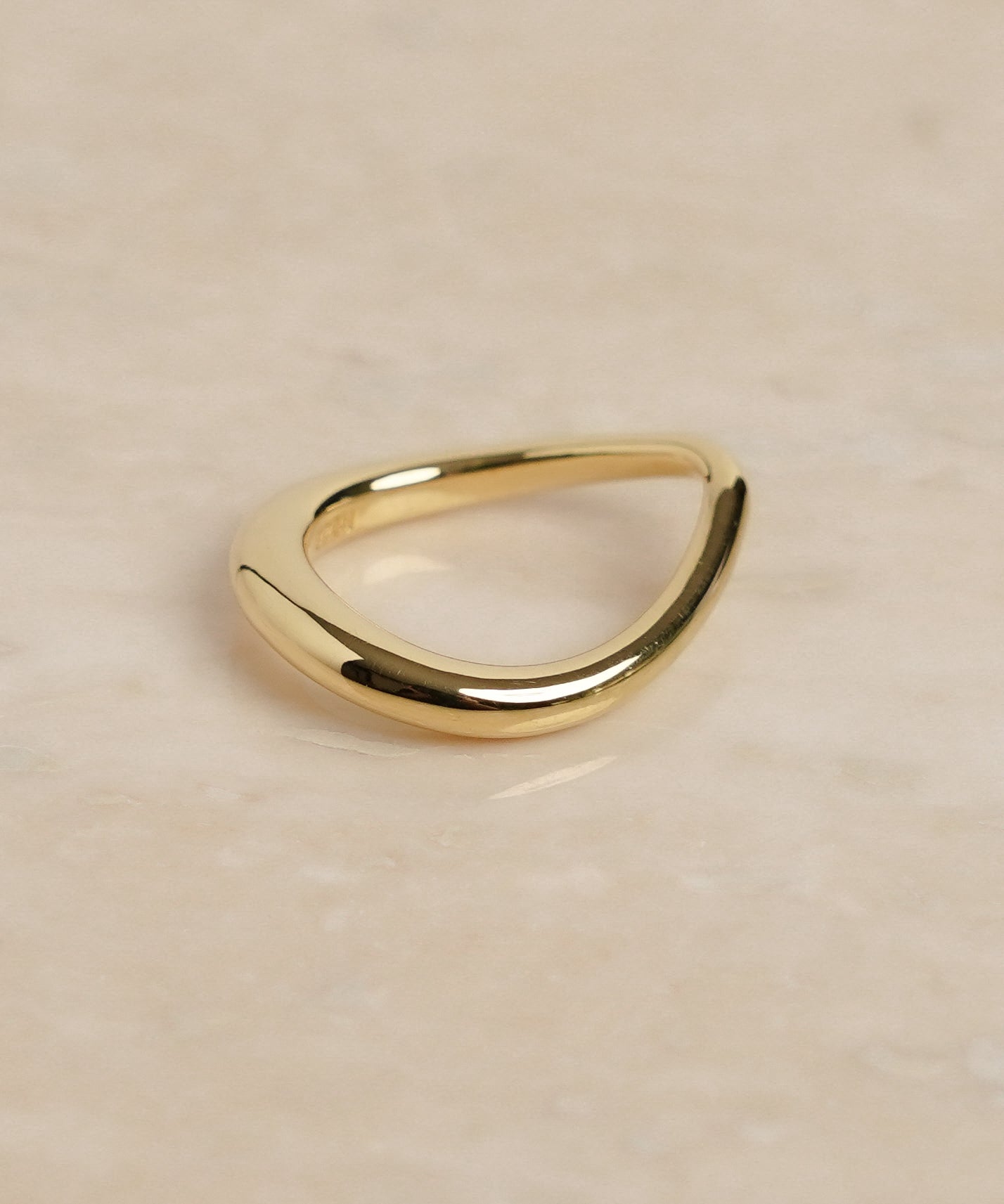 【ISOLATION / アイソレーション】Smooth Curve Ring / ISR-0102G – ISOLATION JEWELRY